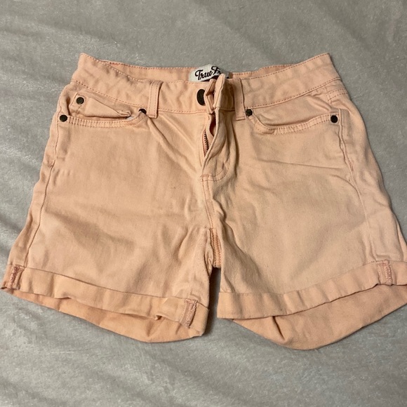 True Freedom | Shorts | True Freedom Size 5 Coral Shorts | Poshmark